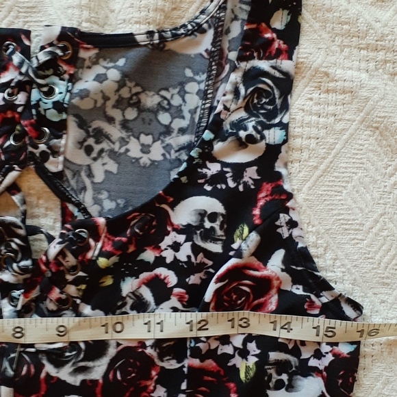 Hot Topic | Dresses | Sz M Hot Topic Floral Dress With Skulls | Poshmark